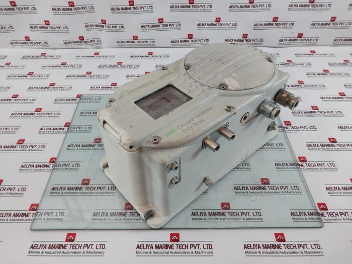 Servomex Xendos 1800 Oxygen Analyzer 0100000101 50/60Hz – Aeliya Marine