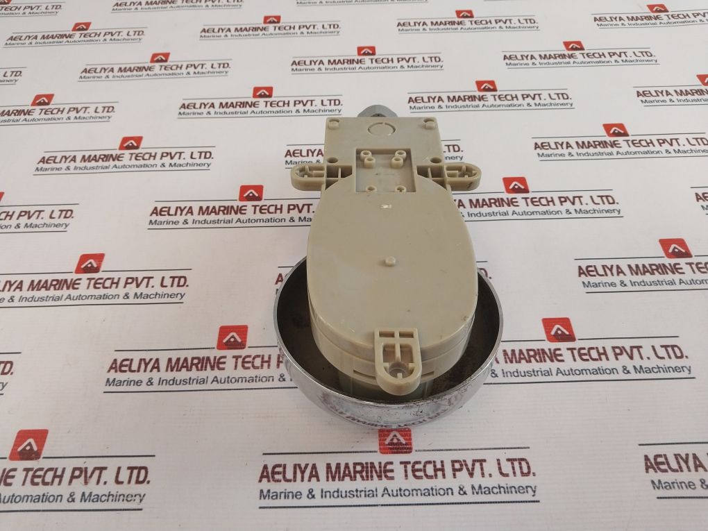 Seun Electric Su-bl-8411 Chamber Alarm Ac220V – Aeliya Marine