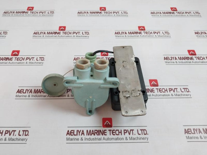 Shinil Electric 100Va Pendulum (Tilt) Type Level Switch W/Matching Con ...