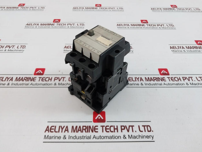 Siemens 3Tb44 17-0A Contactor Ie 45A – Aeliya Marine