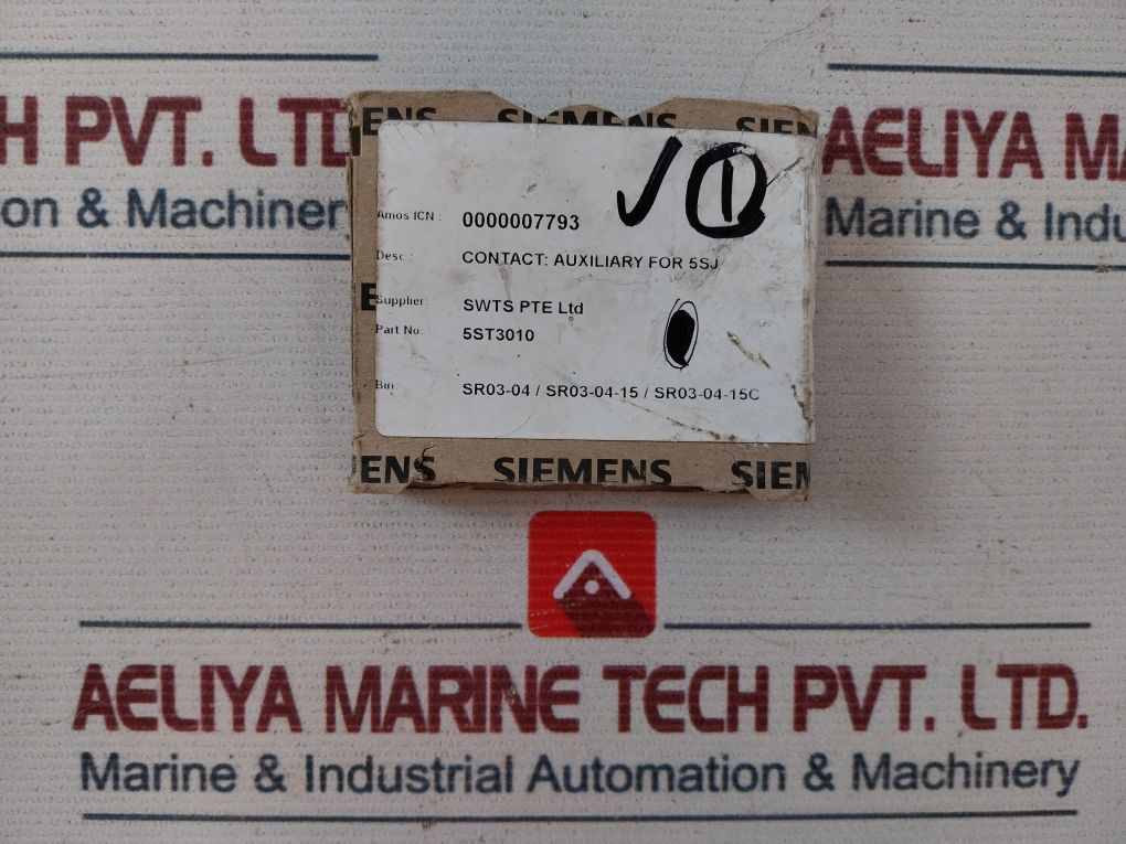 Siemens 5St3010 Auxiliary Circuit Switch 16A – Aeliya Marine