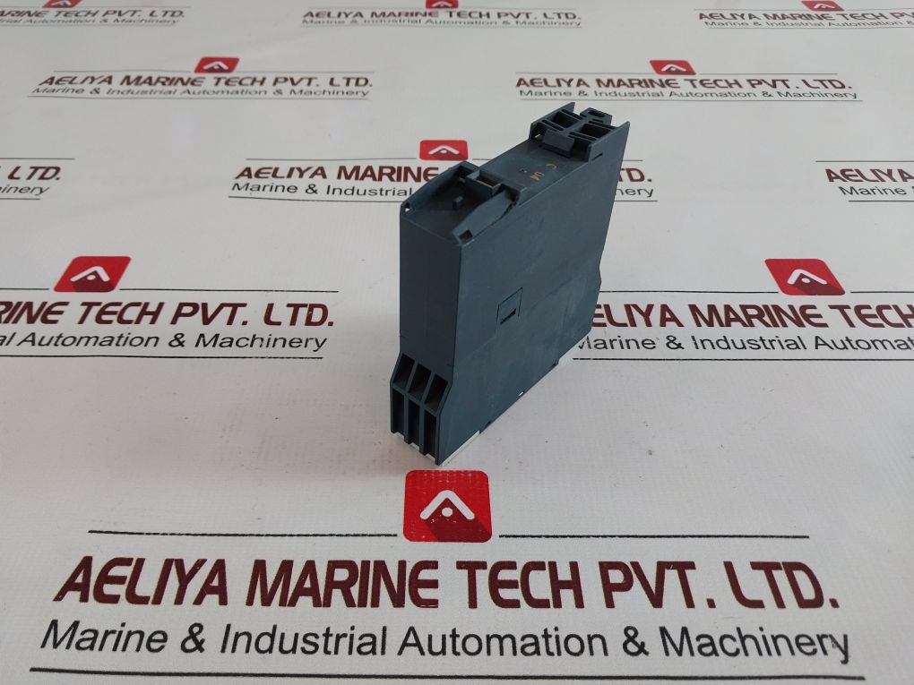 Siemens 7Pu4320-2Bj20 Time Relay Ac 110/127V Uc 24V – Aeliya Marine