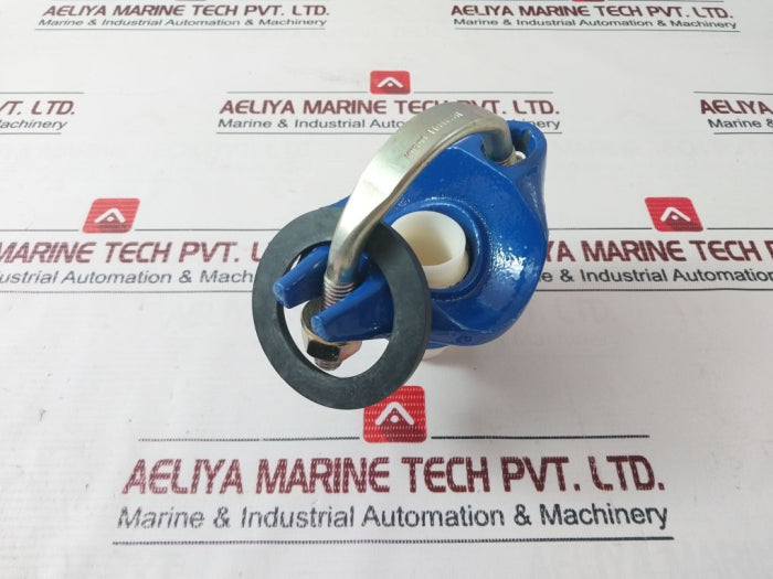 Signet Ir8S020 Strap On Saddle With Pvdf Insert – Aeliya Marine