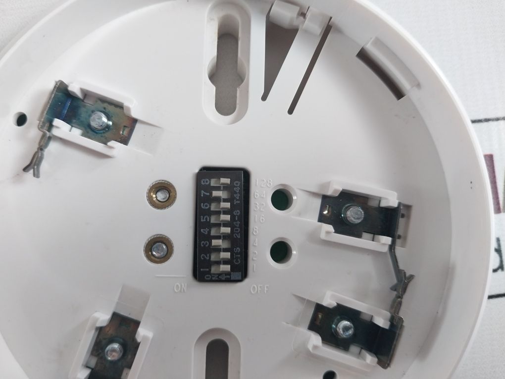 Simplex 4098-9789 Smoke/Heat Detector Base – Aeliya Marine