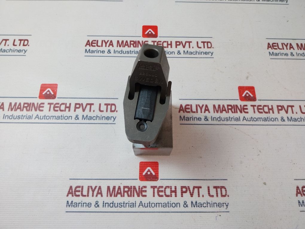 Skf 226400 Oil Injector 300 Mpa – Aeliya Marine