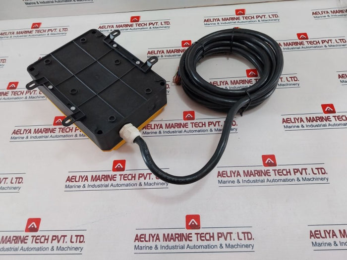 Snt Systems 110/220 Vac Radio Remote Controls – Aeliya Marine