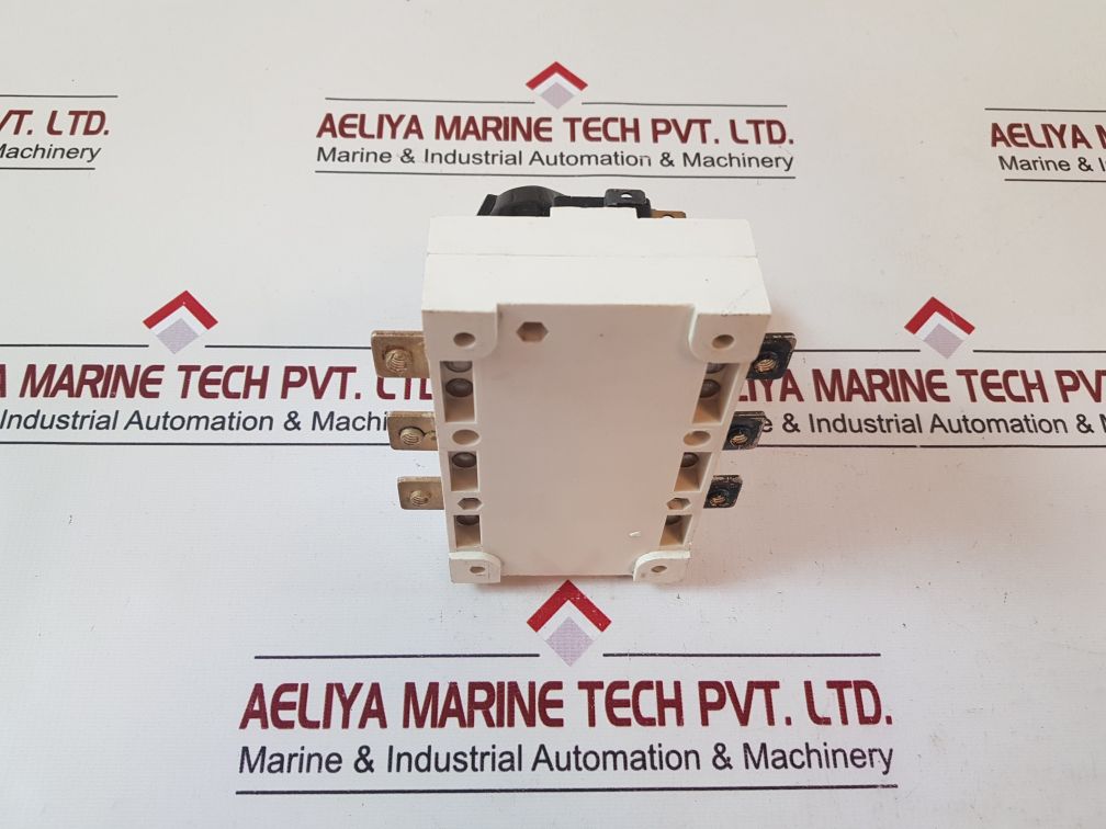 Socomec sirco 125 a on load isolator-switch 750 v~ – Aeliya Marine