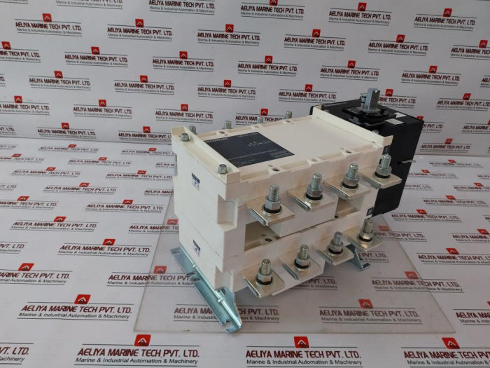 Socomec Mcos 630A 4-pole On Load Motorised Changeover Switch Gmc06304P ...