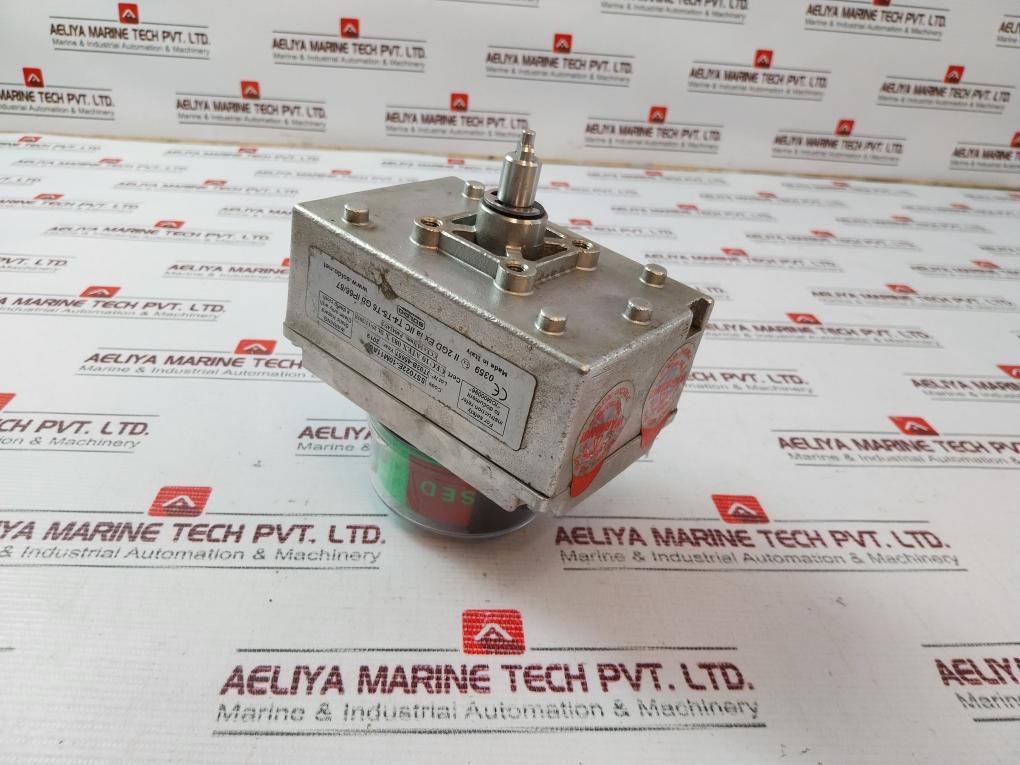 Soldo Controls Ss7022E-10M11A6 Microswitch Box – Aeliya Marine