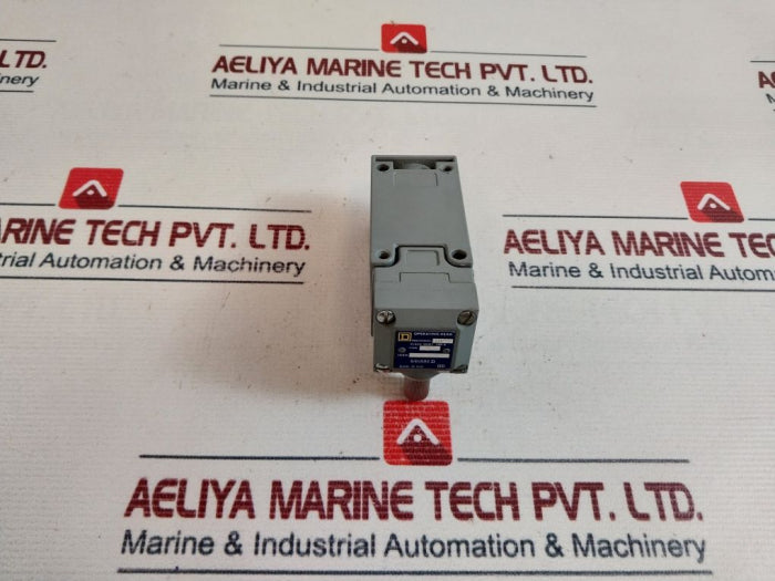 Square D C54B2 Turret Head Position Limit Switch – Aeliya Marine