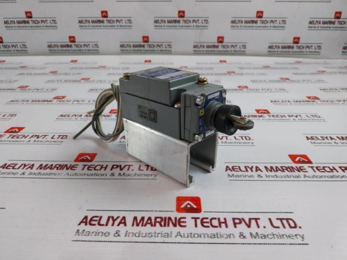 Square D C62D Limit Switch Class 9007 Series A Type 6P – Aeliya Marine
