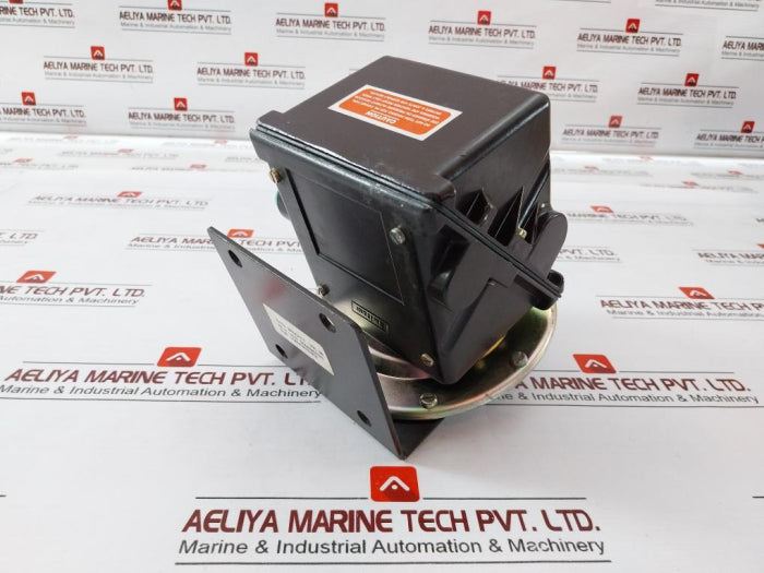 Switzer Gm-021-0O-d8D-2 Pressure Switch 100-1000Mmwc – Aeliya Marine
