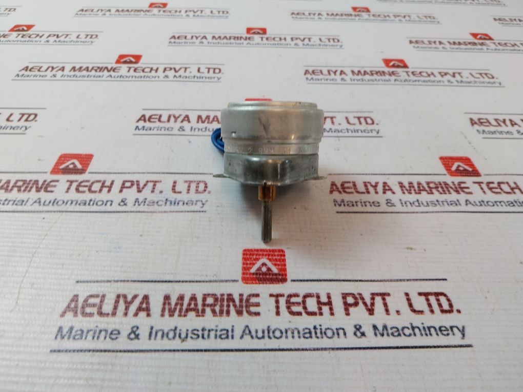 Synchron 610 Electric Gearbox Motor 110V 3W – Aeliya Marine