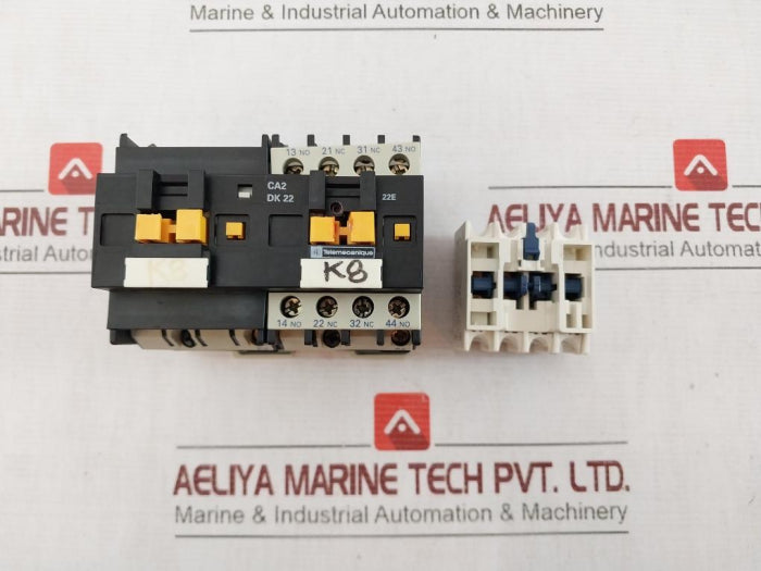 Telemecanique Ca2 Dk 22 Control Relay 110V Ac 50/60Hz Iec/En 60947-5-1 ...