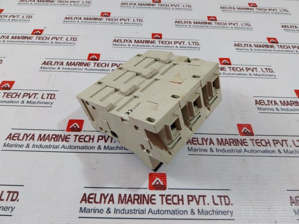 Telemecanique Gk1-fk Fused Switch Disconnector 690V 125A – Aeliya Marine