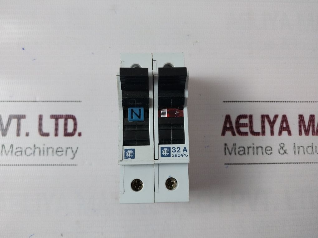 Telemecanique Gk 1-dc Terminal Block Fuse Holder – Aeliya Marine
