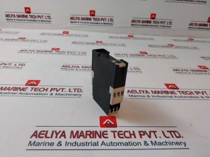 Telemecanique Re4 Tp13Bu Timer Delay Relay – Aeliya Marine