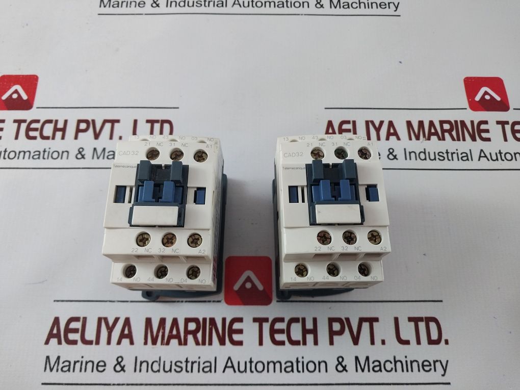 Telemecanique Cad32 E7 Contactor – Aeliya Marine