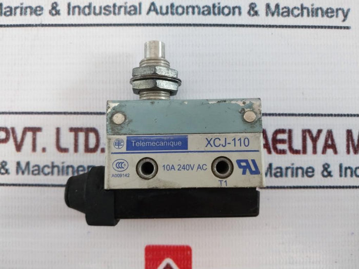 Telemecanique Xcj-110 Limit Switch 10A 240V Ac – Aeliya Marine
