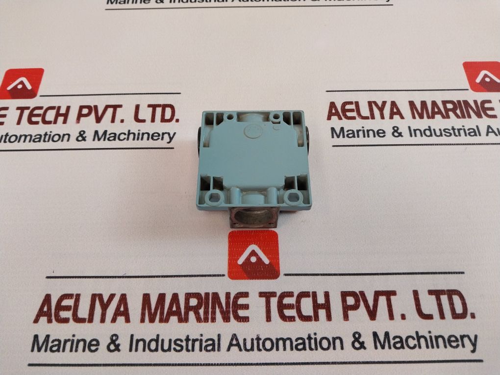 Telemecanique Xck-m Limit Switch Zck-m1 500V – Aeliya Marine