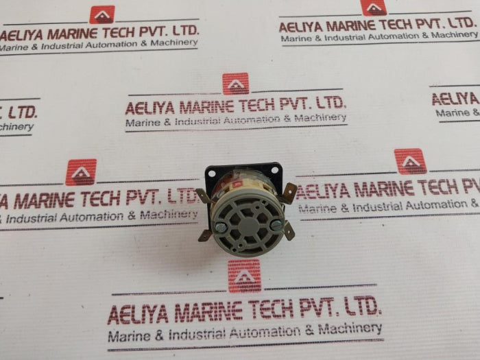 Telux M10 Rotary Cam Switch – Aeliya Marine
