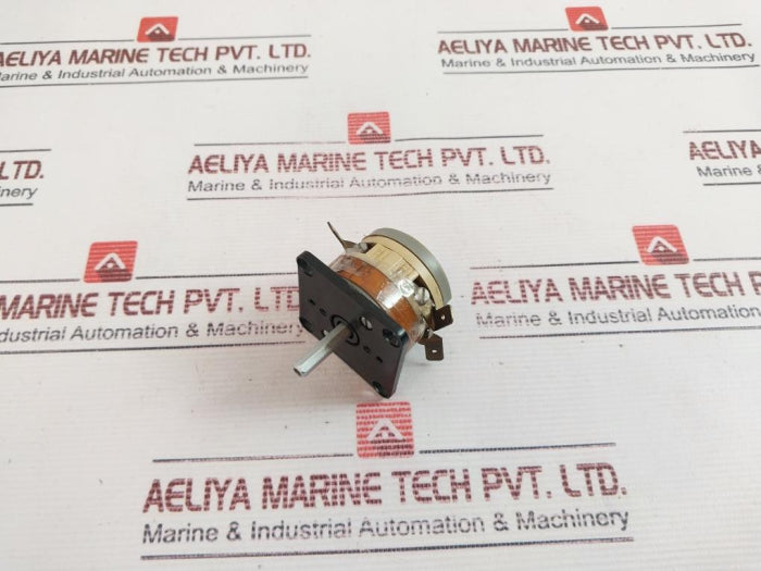 Telux M10 Rotary Cam Switch – Aeliya Marine