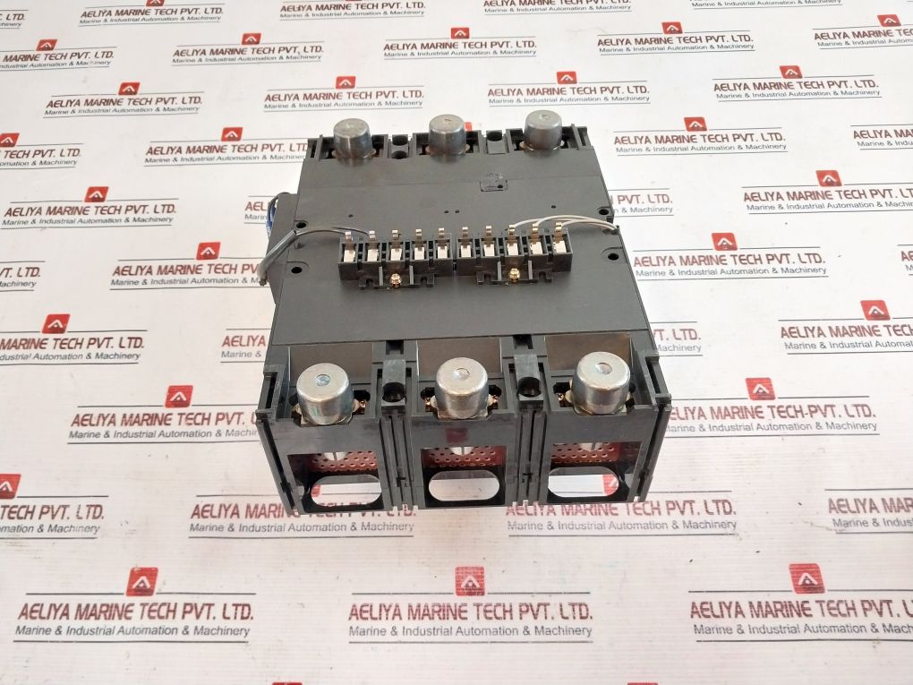 Terasaki Xs800Cs Teambreak Circuit Breaker 3 Pole 800A 690V 50-60Hz – Aeliya Marine