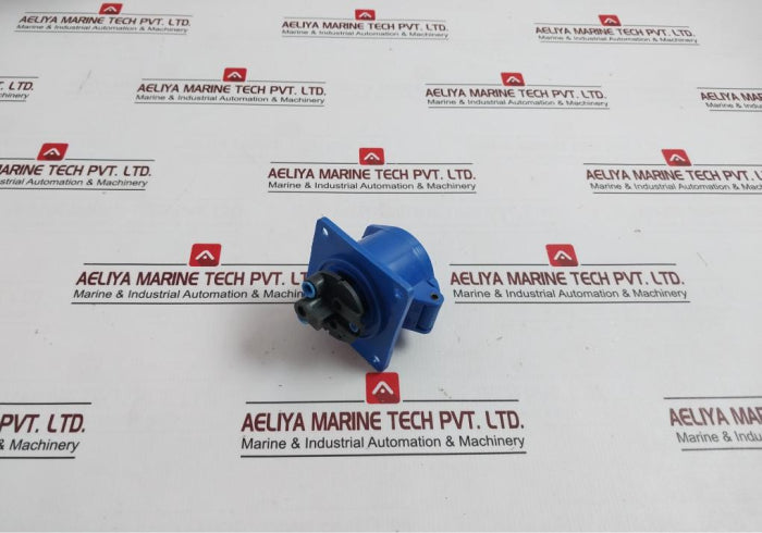 Total 113 Dust Proof Socket 16A-6H/220-250V~ Ip44 Iec309-2 – Aeliya Marine