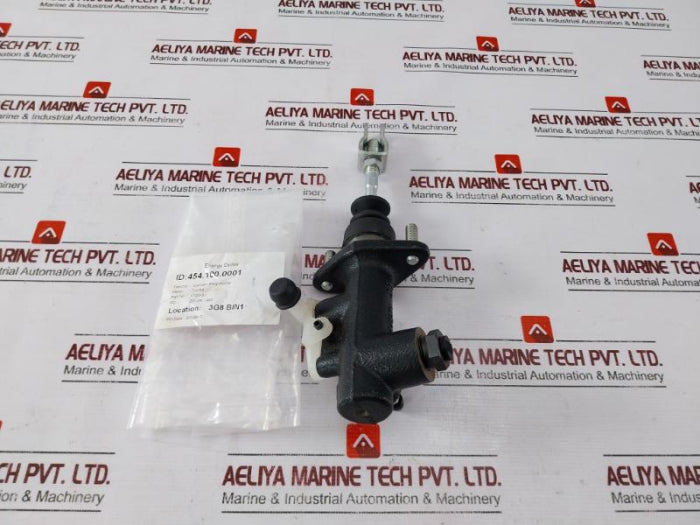 Toyota 4702-01 Master CylinderÂ – Aeliya Marine