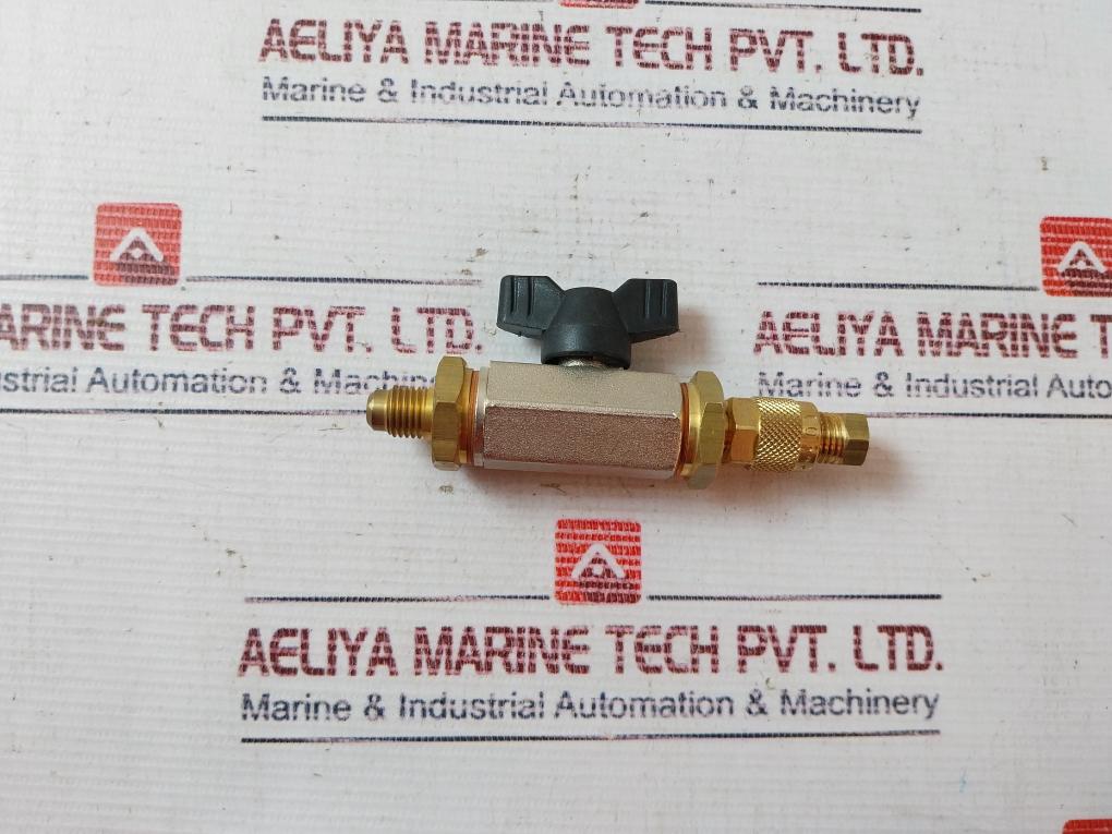 Unitor 606-613935 Recovery Unit Connection Kit T2-4 – Aeliya Marine