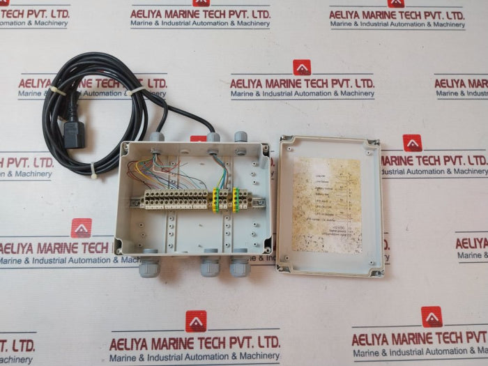 Ups Junction Box X1 +12V Dc – Aeliya Marine
