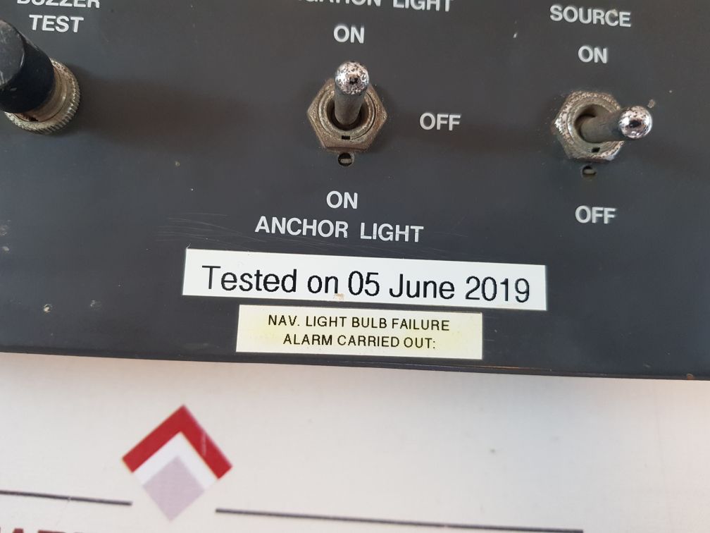 Uzushio electric 1056 navigation light indicator panel – Aeliya Marine