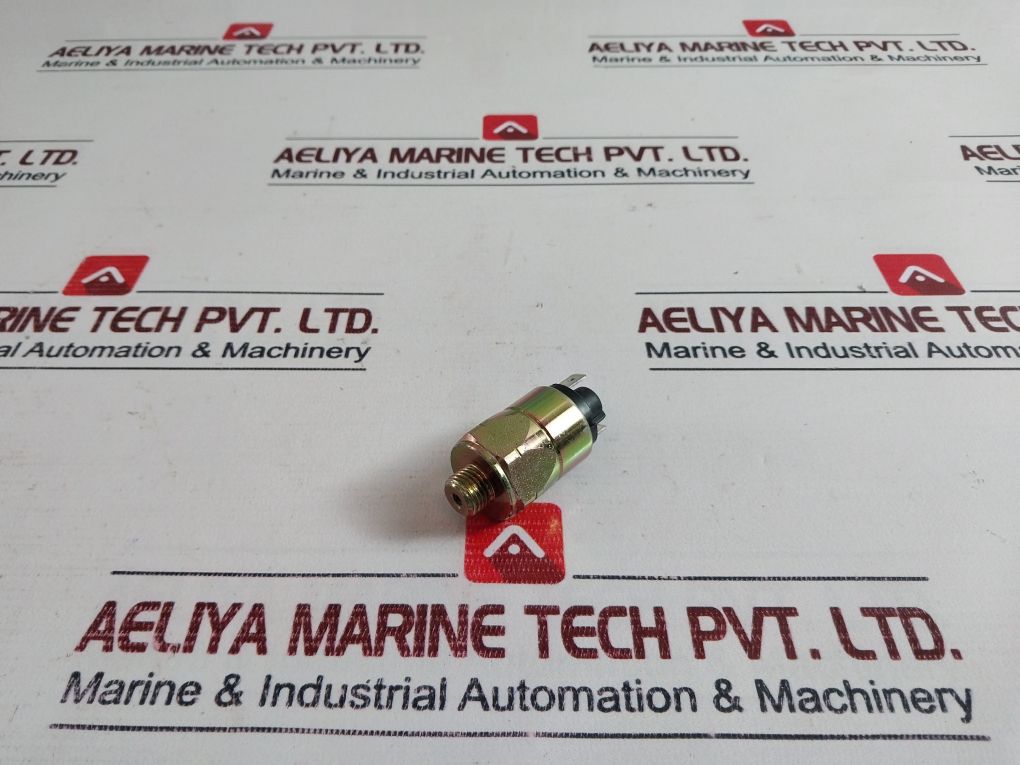 Viton 716003 Pressure Switch – Aeliya Marine