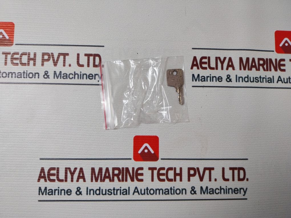 Volvo Penta 2700 Engine Controller – Aeliya Marine