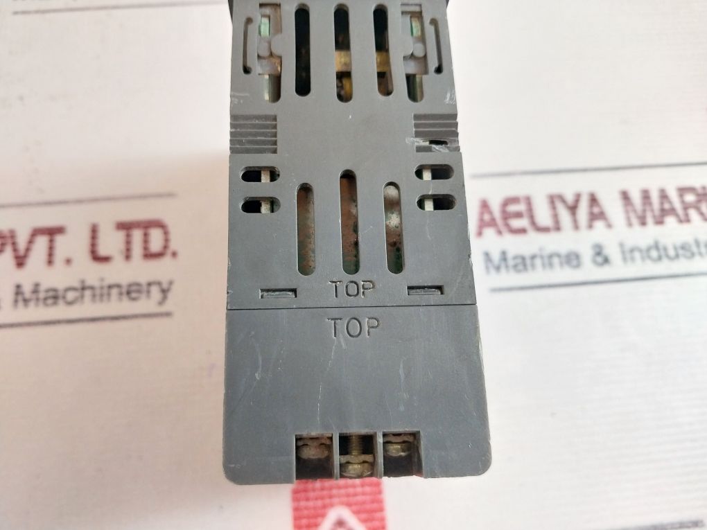 West 8170+ Single Loop Temperature Controller – Aeliya Marine