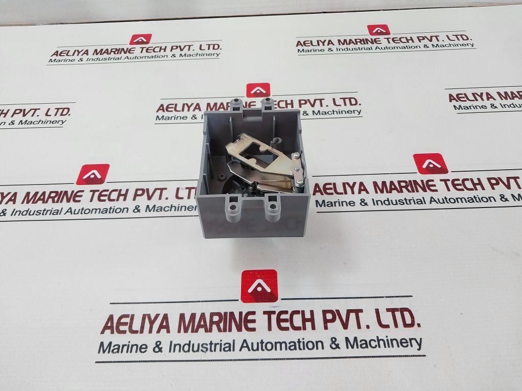 Winbreak E-handle Extended Rotary Handles – Aeliya Marine