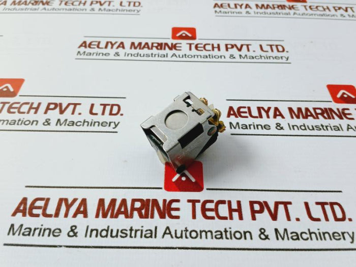 Yamatake Honeywell 2D72-j Heated Pitot Rocker Switch Assembly 9744A ...