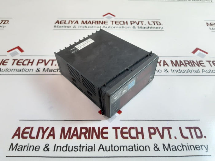 Yokogawa Um330-00 Digital Temperature Indicator 50°C – Aeliya Marine