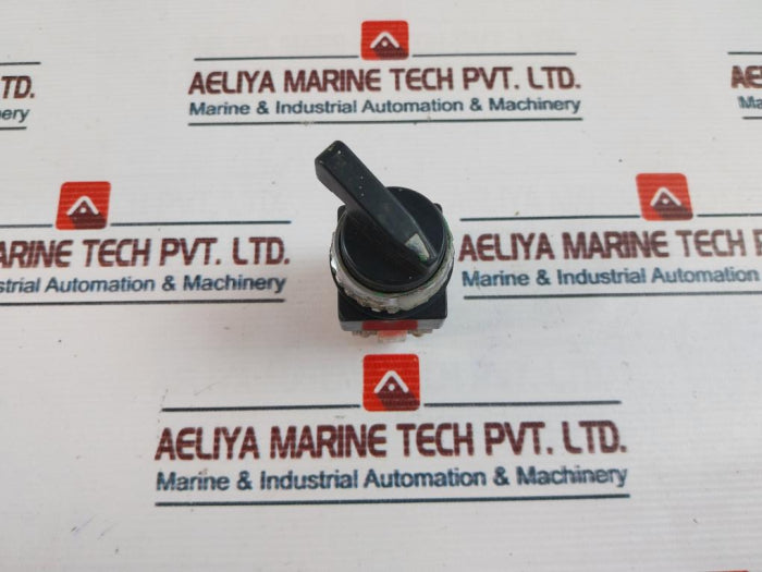 Yongsung Ysr3-211 Rotary Selector Switch Ac 250V 6A – Aeliya Marine